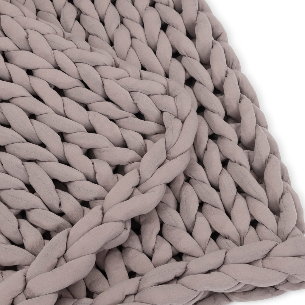 Nuzzie | Your Luxury Knit Weighted Blanket